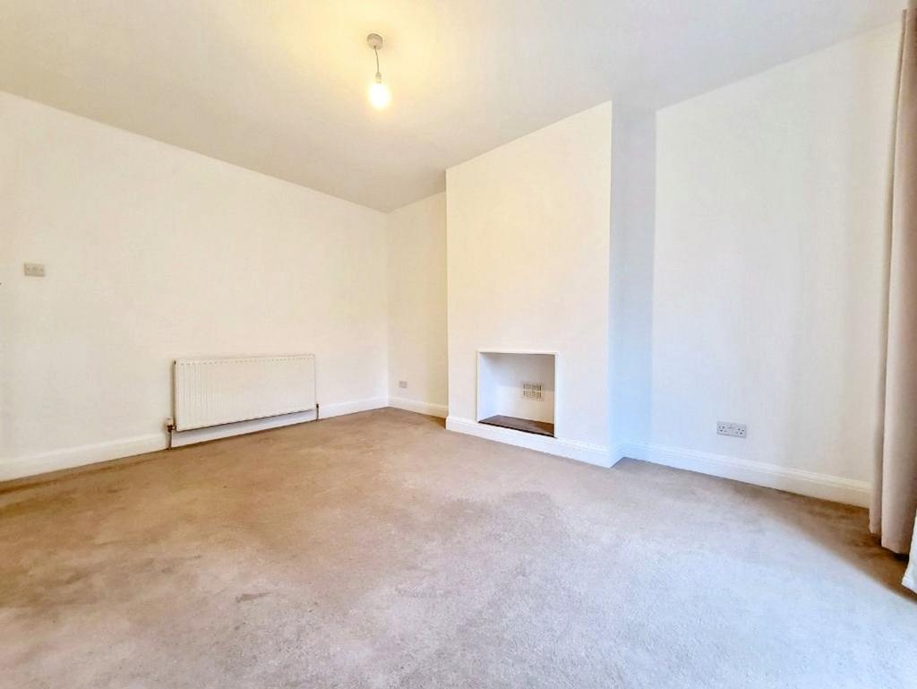 Torcross Road, Ruislip, HA4 3 bed terraced house to rent - £2,200 pcm ...