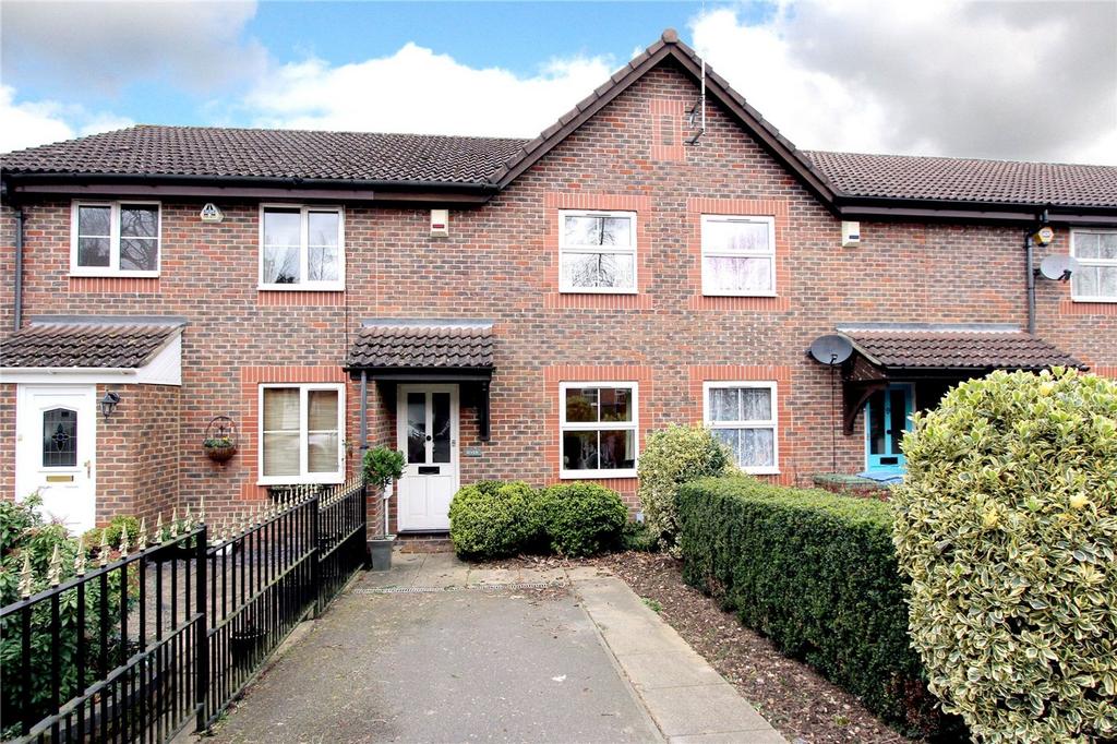 St Michaels Drive, Sheepcot Lane... 2 bed terraced house - £1,675 pcm ...