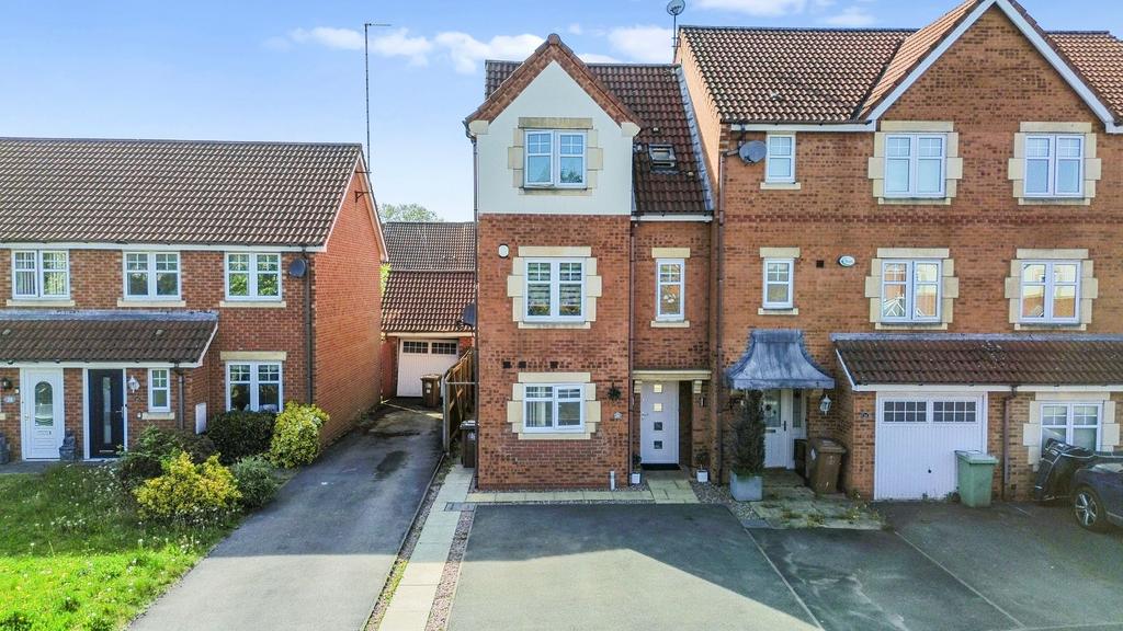 Threadneedle Court, St. Helens, WA9 4 bed end of terrace house - £240,000