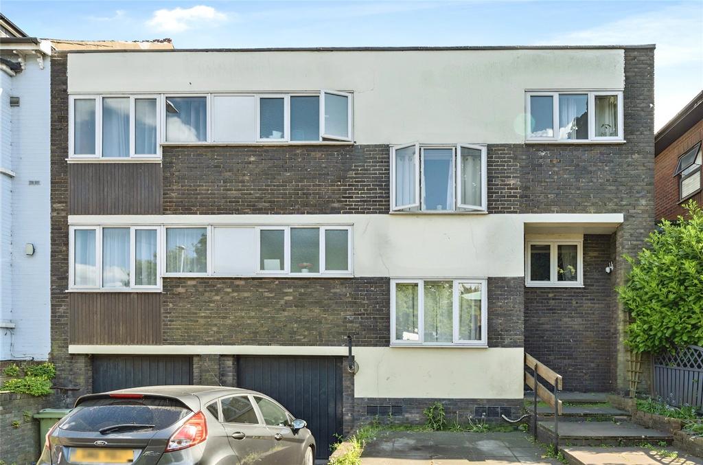 West Street, Dunstable LU6 4 bed terraced house for sale - £425,000