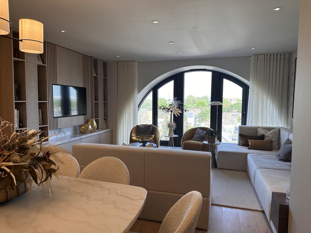Lots Road, London, SW10 2 bed apartment for sale - £2,233,000