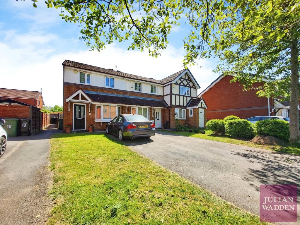 Walton Hall Drive, Reddish... 2 bed end of terrace house for sale - £ ...