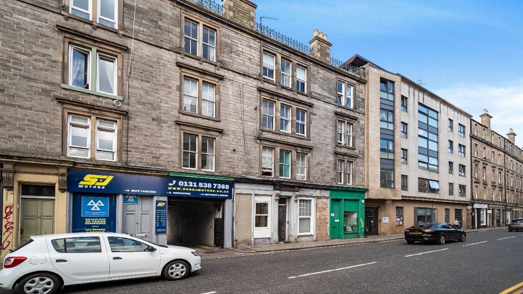 Duke Street, Leith, Edinburgh, EH6 1 bed flat to rent - £915 pcm (£211 pw)