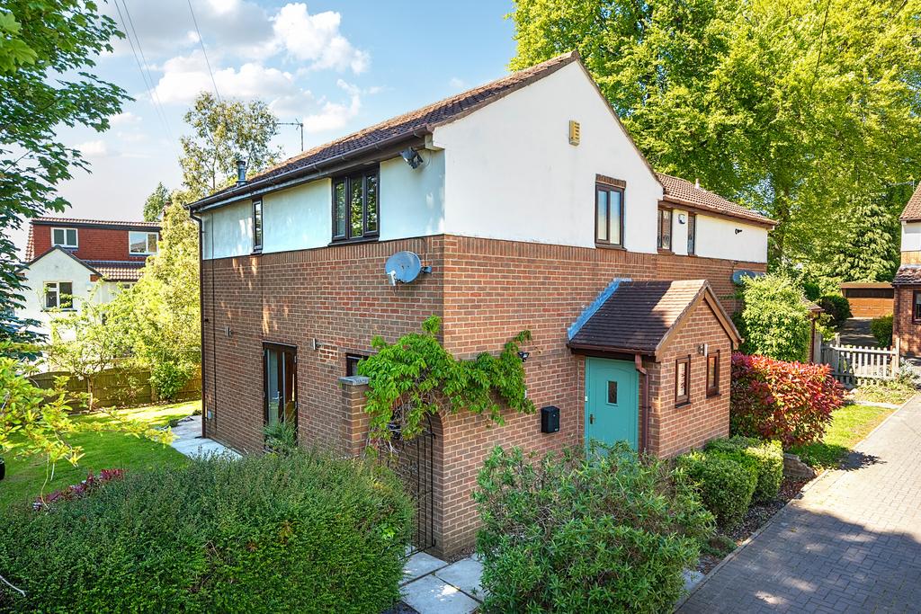 Wensley Avenue, Leeds LS7 3 bed detached house for sale - £425,000