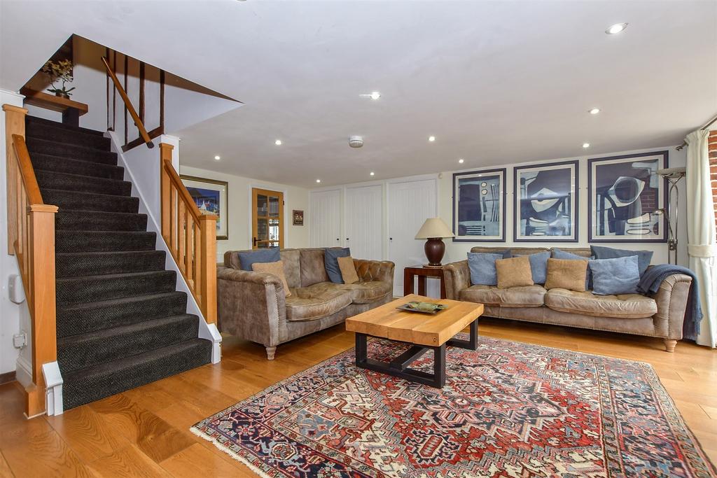 Linton Hill, Maidstone ME17 3 bed detached house - £594,500