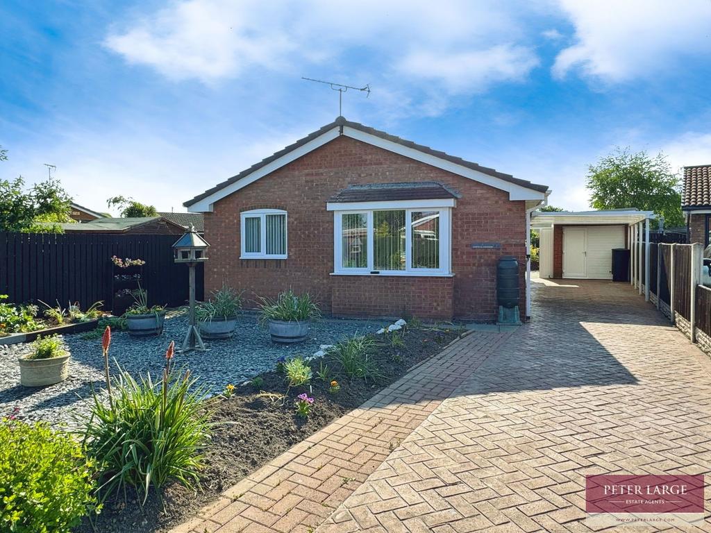 1 Garth Clarendon, Kinmel Bay, LL18 5DZ 3 bed detached bungalow - £255,000