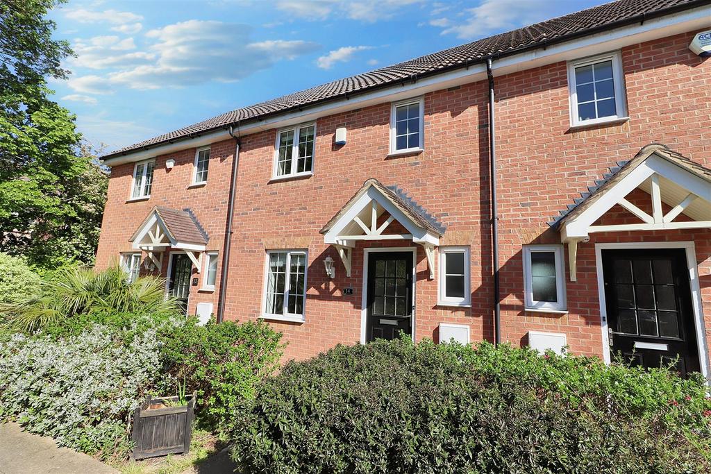 Keats Close, Borehamwood 3 bed terraced house - £2,300 pcm (£531 pw)