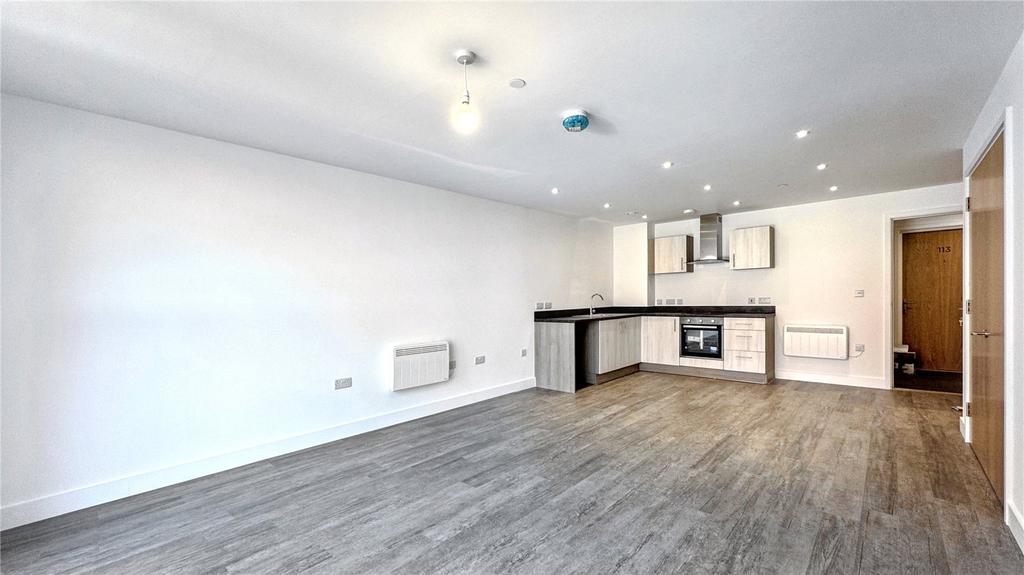 John Gregory Court, Worcester WR4 1 bed apartment - £925 pcm (£213 pw)