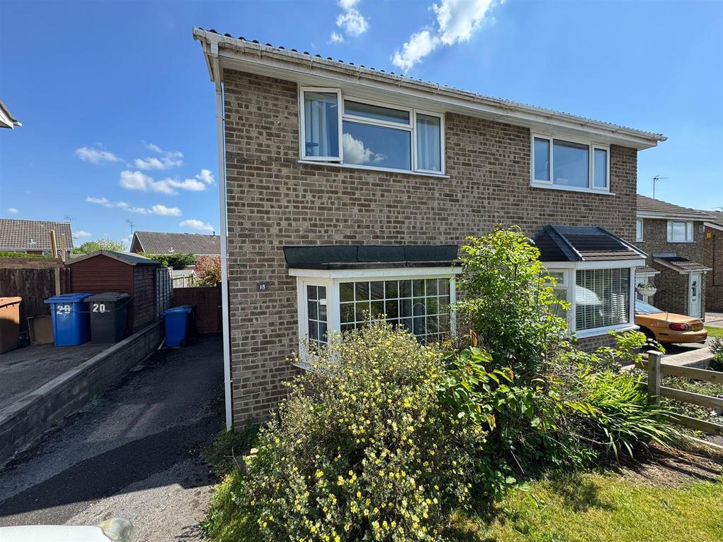 Derwent Close, Derby DE22 2 bed semi-detached house - £950 pcm (£219 pw)