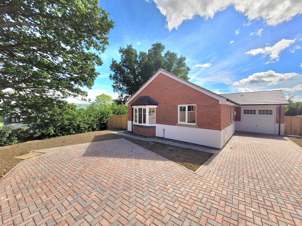 Plot 5, Somerford Reach, Arddleen 3 bed detached bungalow for sale - £ ...