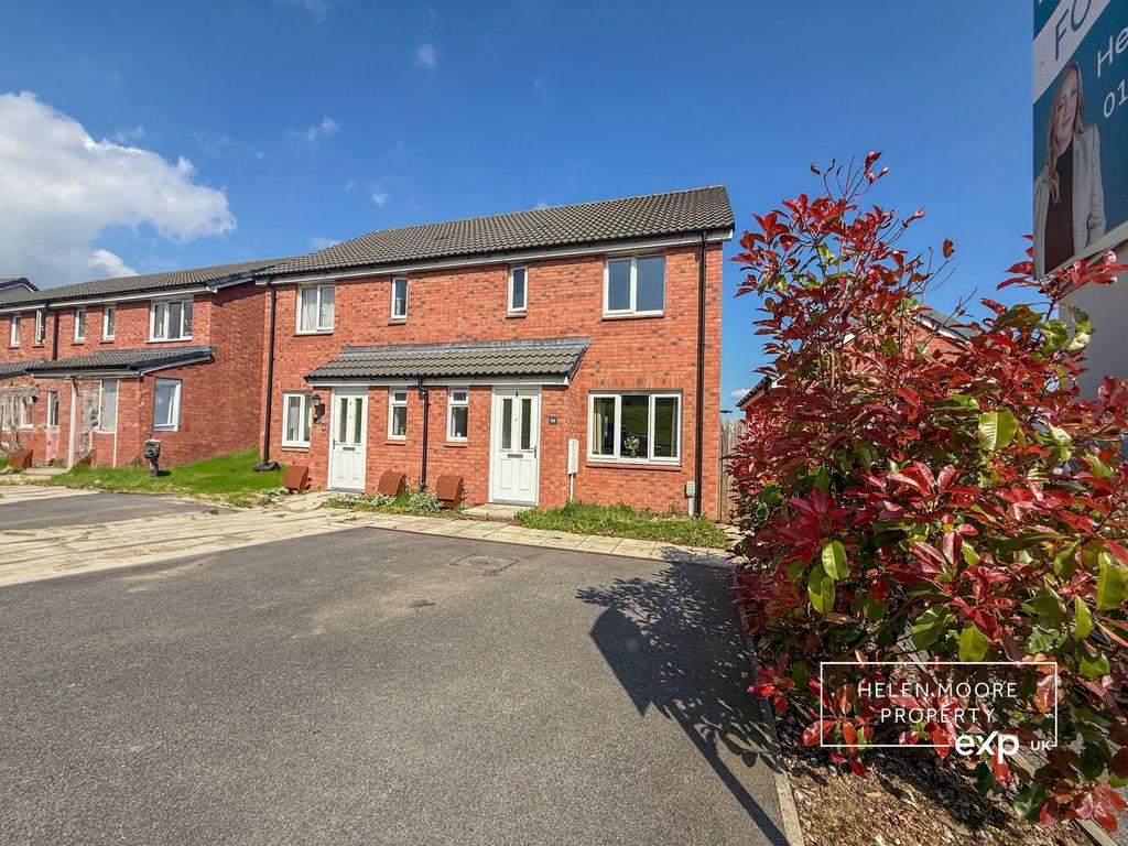Drake Avenue, Ivybridge PL21 3 bed semi-detached house for sale - £270,000