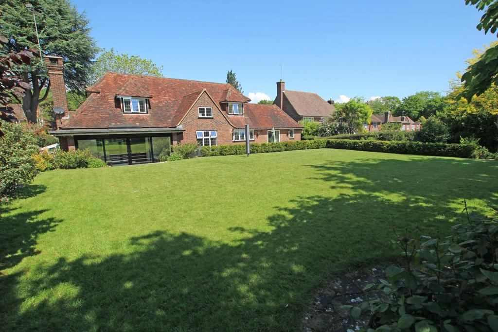 Walnut Tree Walk, Eastbourne, BN20 9BP 4 bed detached house for sale ...