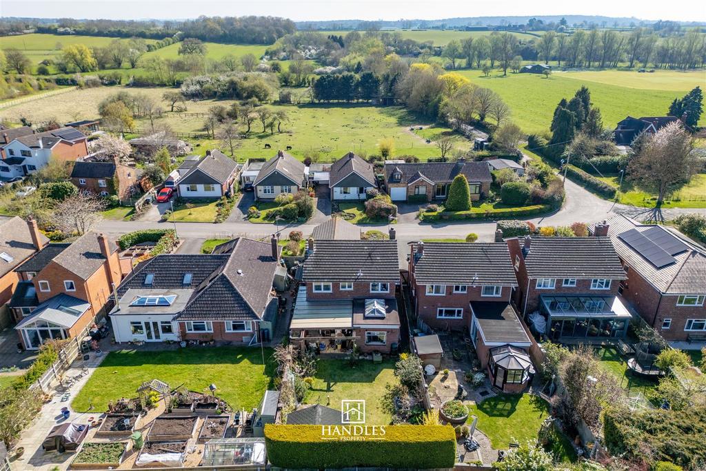 Stonebridge Lane, Long Itchington 4 bed detached house for sale - £500,000