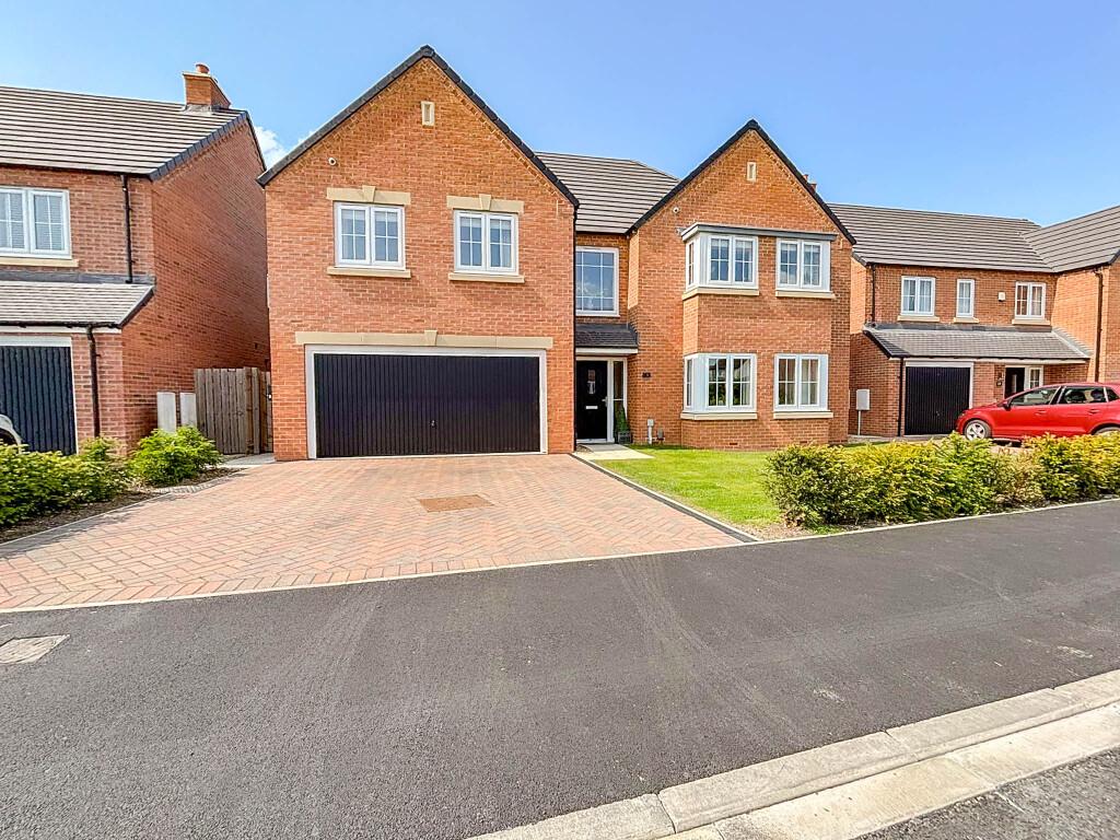 Mallard Drive, Yarm TS15 5 bed detached house for sale - £574,950
