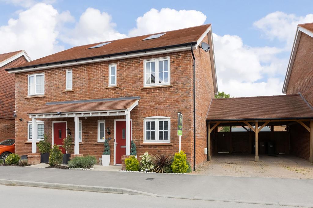 Hodgkin Way, Didcot OX11 2 bed semi-detached house for sale - £350,000