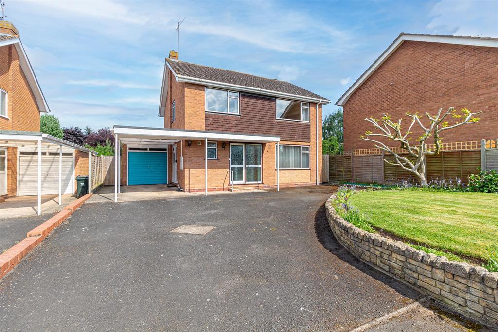 Pole Elm Close, Callow End 4 bed detached house - £475,000