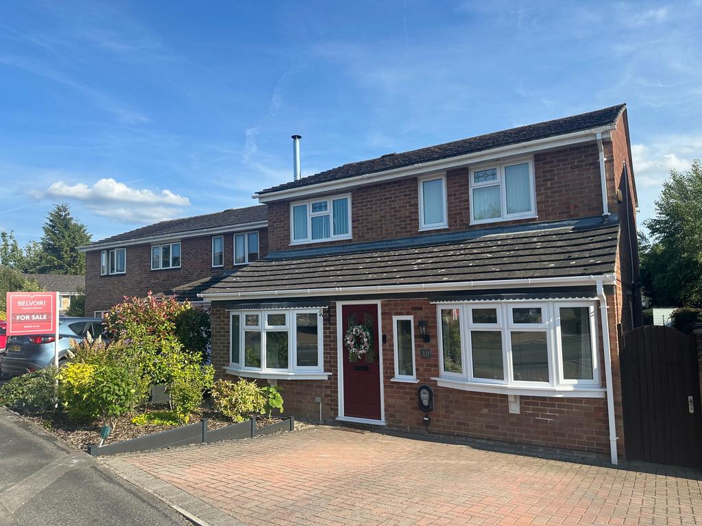Ilex Close, Tadley, RG26 4 bed detached house - £550,000
