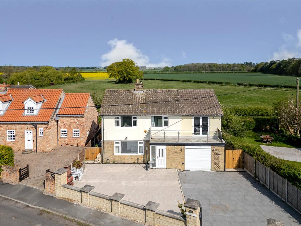 Sandy Rocks, Church Hill, Wetherby... 4 bed detached house - £500,000