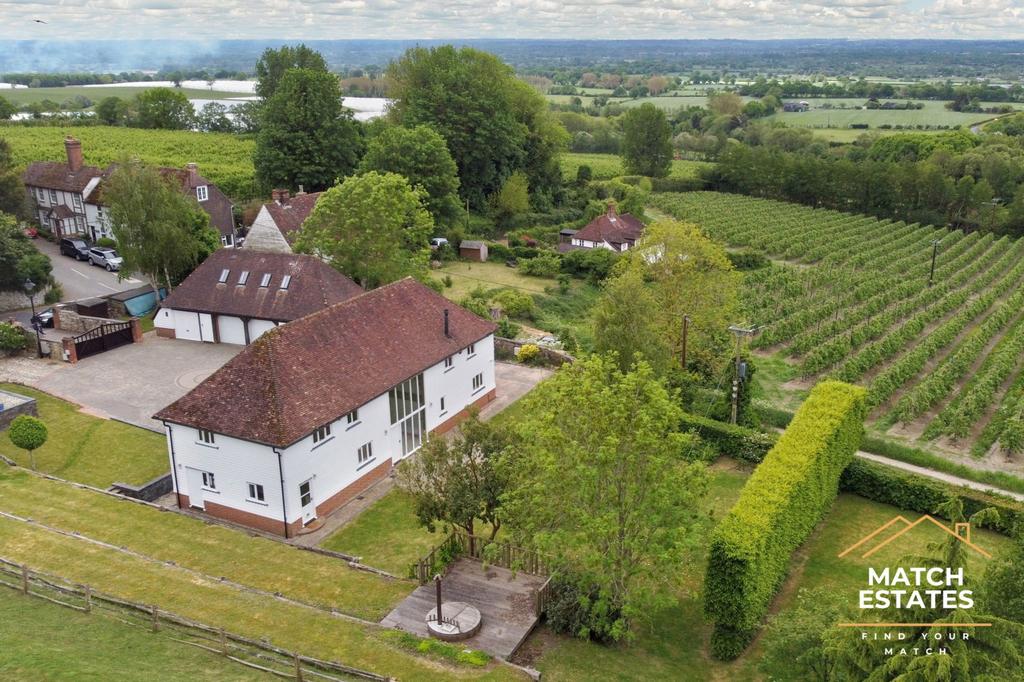 Chart Hill Road, Maidstone ME17 5 bed barn conversion to rent - £3,250 ...