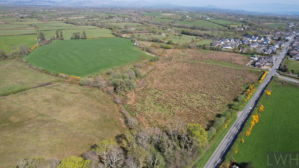 Lot 3 - Bryn Hyfryd, Chwilog - 17.36 ac Land for sale - £130,000