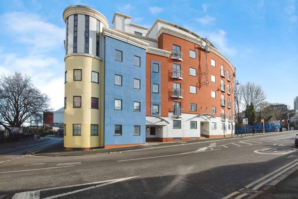 Birmingham B16 2 bed apartment to rent - £1,100 pcm (£254 pw)