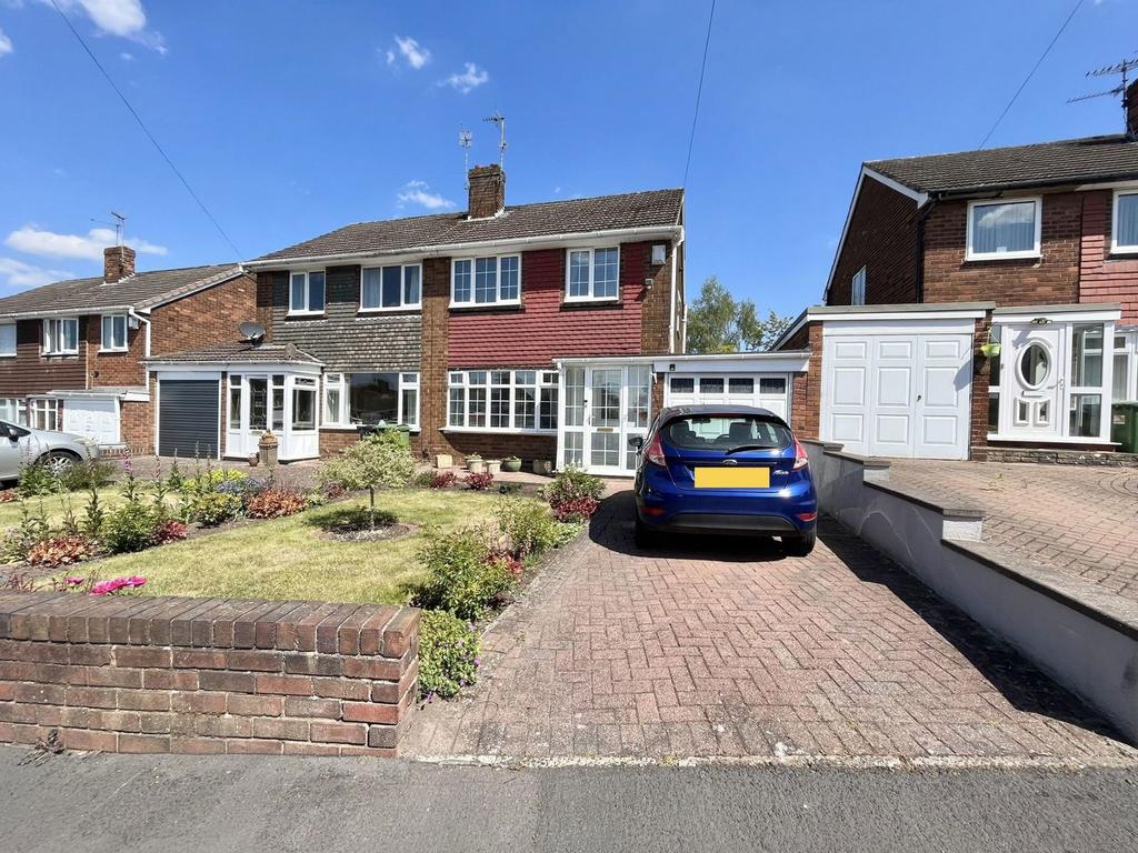 Broadlands Drive, Brierley Hill DY5 3 bed semi-detached house for sale ...