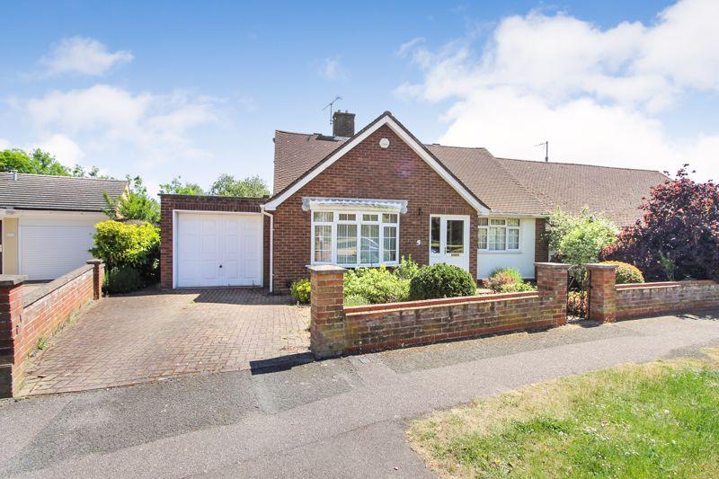 Merlin Gardens, Bedford MK41 2 bed semi-detached bungalow to rent - £ ...