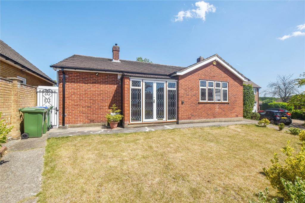 Heath Road, Bexley, Kent, DA5 2 bed bungalow for sale - £675,000