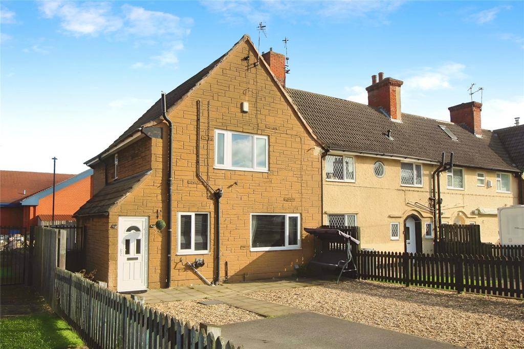 The Crescent, Doncaster DN6 3 bed end of terrace house to rent - £875 ...