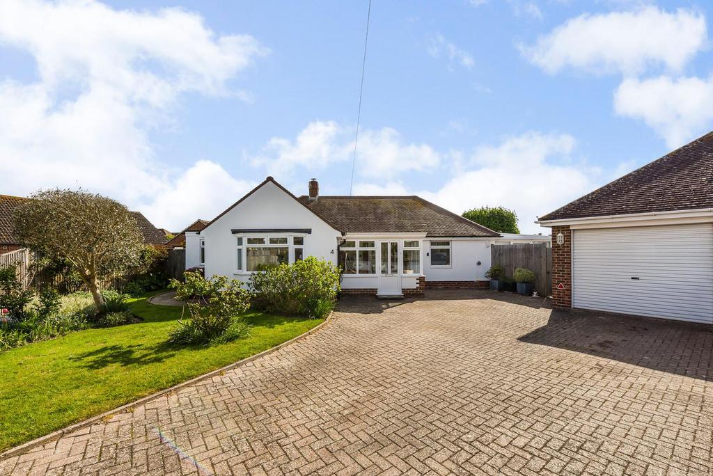 Coney Close, East Wittering, Chichester 3 bed detached bungalow - £800,000