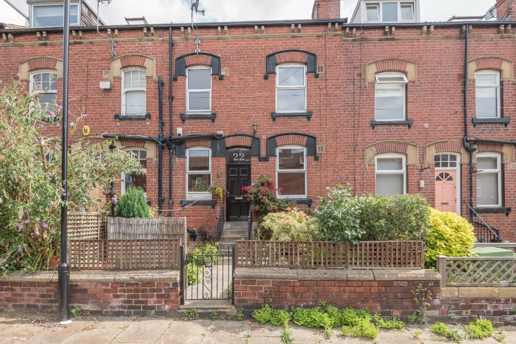 Methley Place, Leeds LS7 2 bed terraced house - £1,150 pcm (£265 pw)