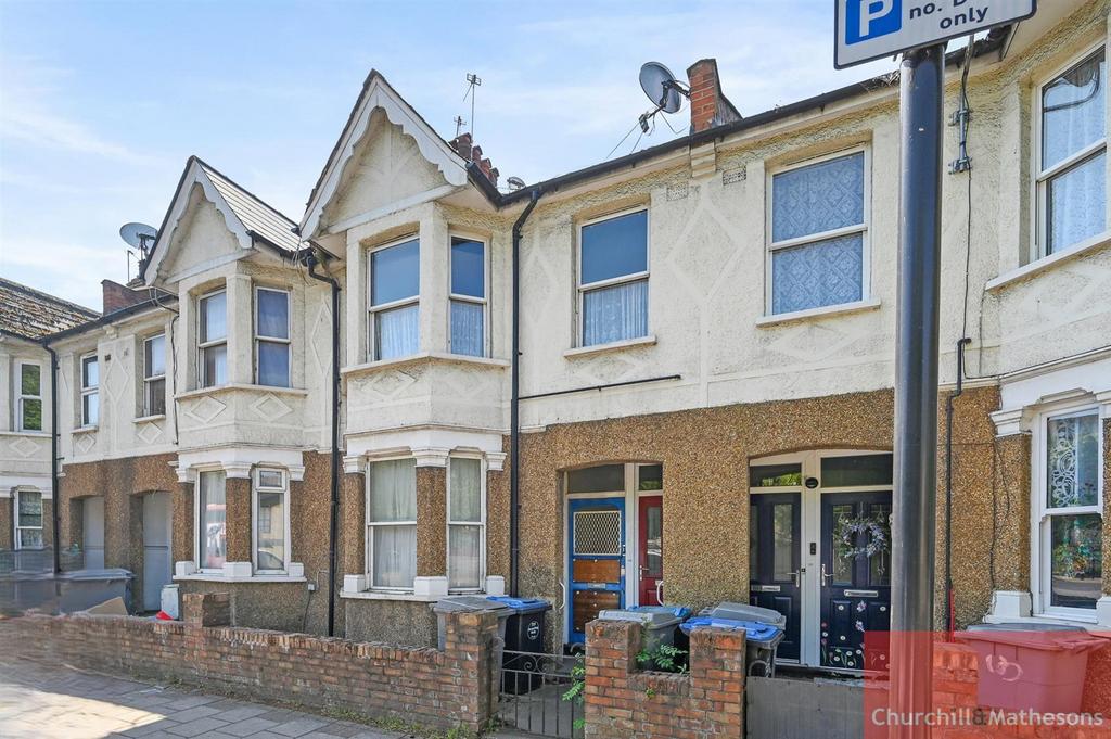 Hillside, NW10, London 2 bed flat for sale - £300,000