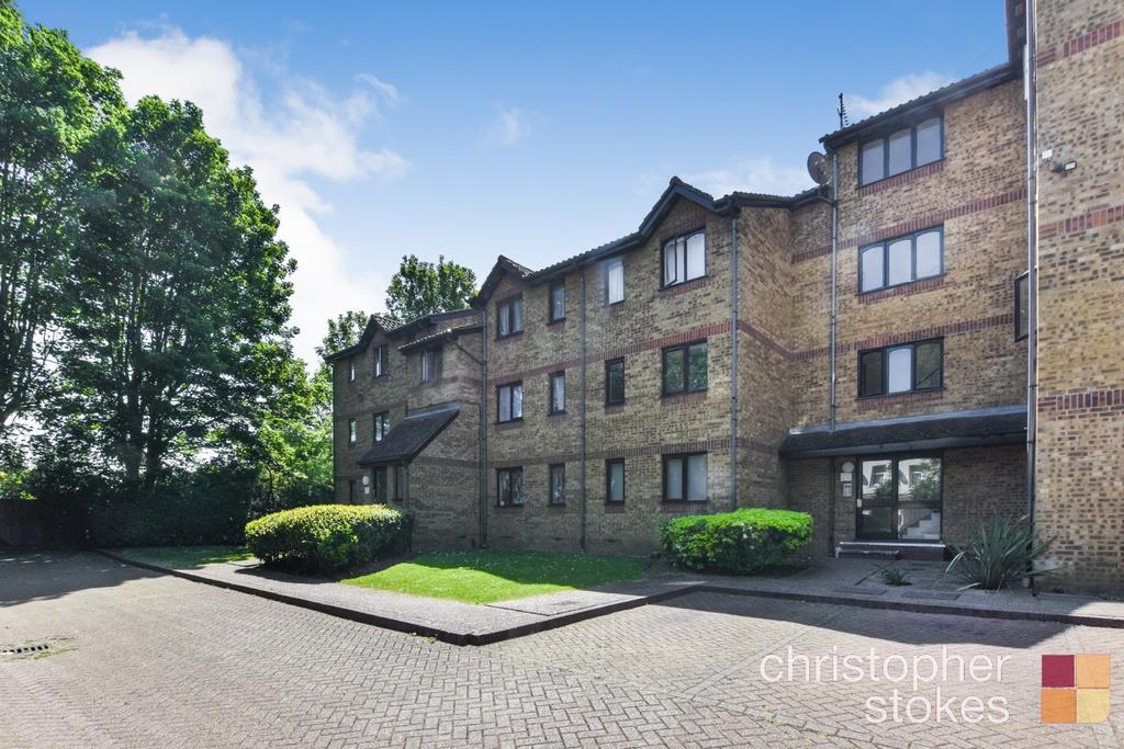Gartons Close, Enfield, Greater... 1 bed ground floor flat - £1,500 pcm ...