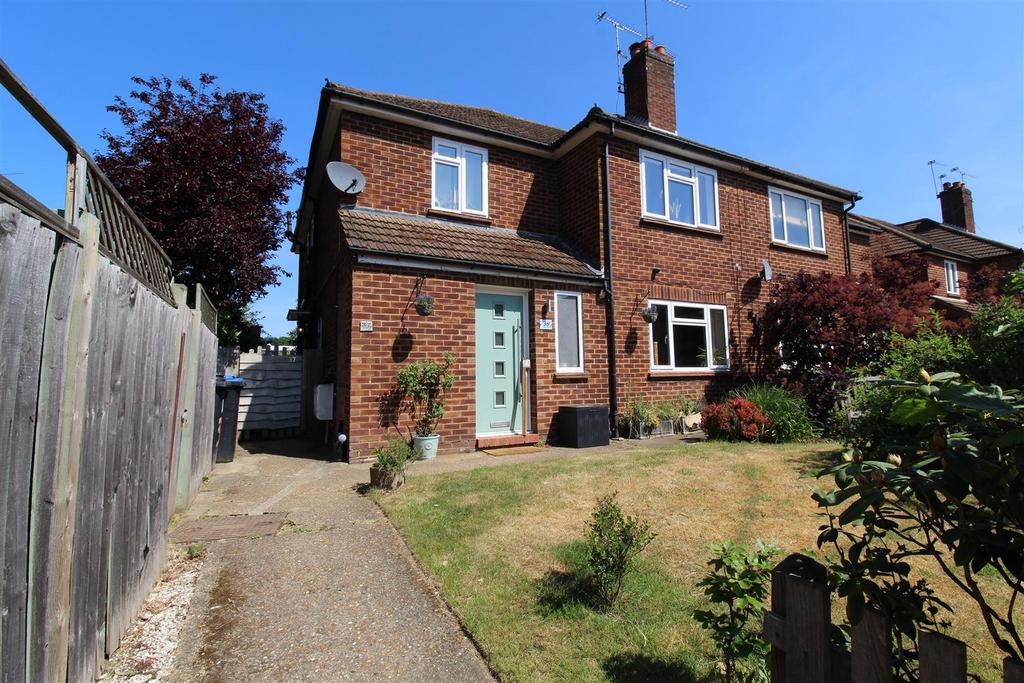 High Road, Byfleet, West Byfleet 2 bed maisonette for sale - £325,000