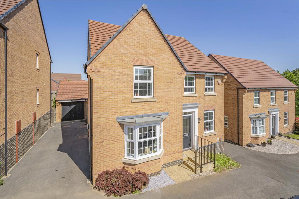 Harrison Road, Lower Harlestone... 4 bed detached house for sale - £435,000