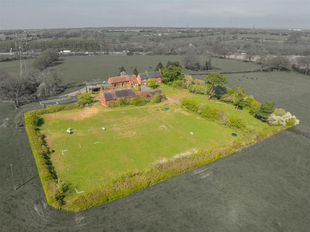 Grove Lane, Coventry CV7 5 bed farm house for sale - £650,000