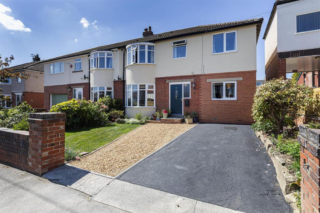 Kennedy Avenue, Fixby, Huddersfield 5 bed semi-detached house for sale ...