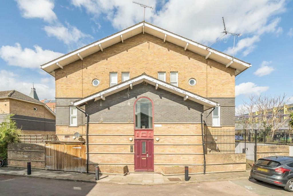 Leabank Square, London E9 2 bed flat to rent - £2,097 pcm (£484 pw)