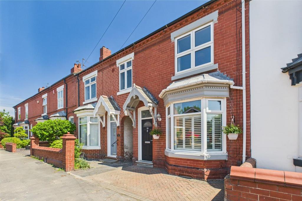Bridle Road, Stourbridge, DY8 4QE 3 bed terraced house - £425,000