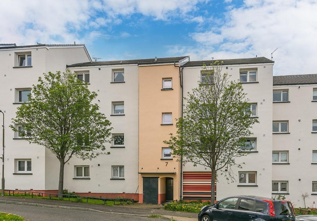 Dumbryden Gardens, Edinburgh, EH14 2 bed flat for sale - £130,000