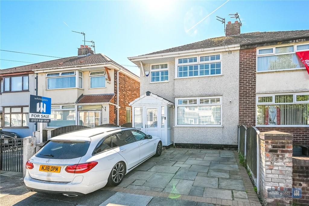 Ashbourne Crescent, Liverpool... 3 bed semi-detached house - £250,000