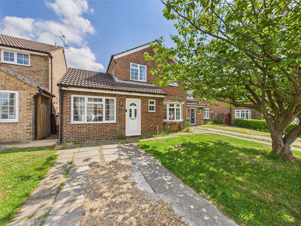 Grange Way, Horsham RH13 4 bed detached house - £475,000