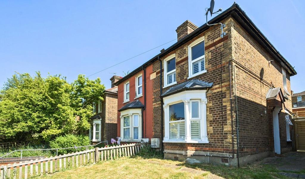 Hughenden Road, High Wycombe... 3 bed semi-detached house for sale - £ ...