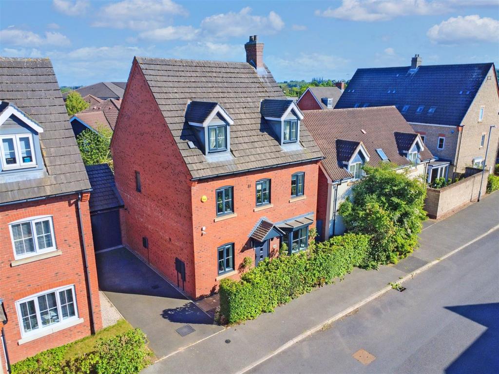 Flatts Lane, Calverton, Nottingham 5 bed detached house for sale - £460,000