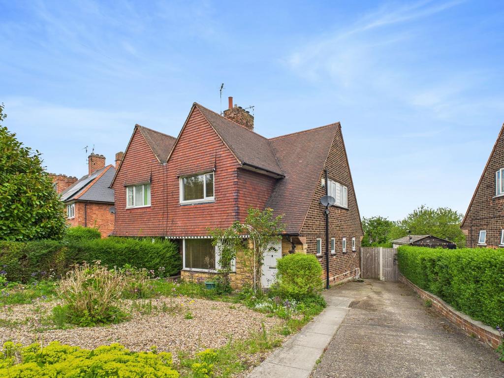 Gamston Crescent, Nottingham NG5 3 bed semi-detached house for sale - £ ...