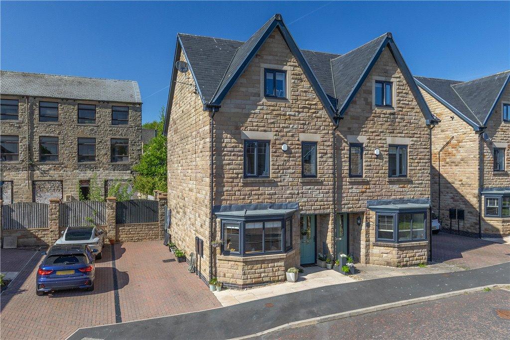 Beckside, Salterforth, Barnoldswick... 3 bed semi-detached house for ...