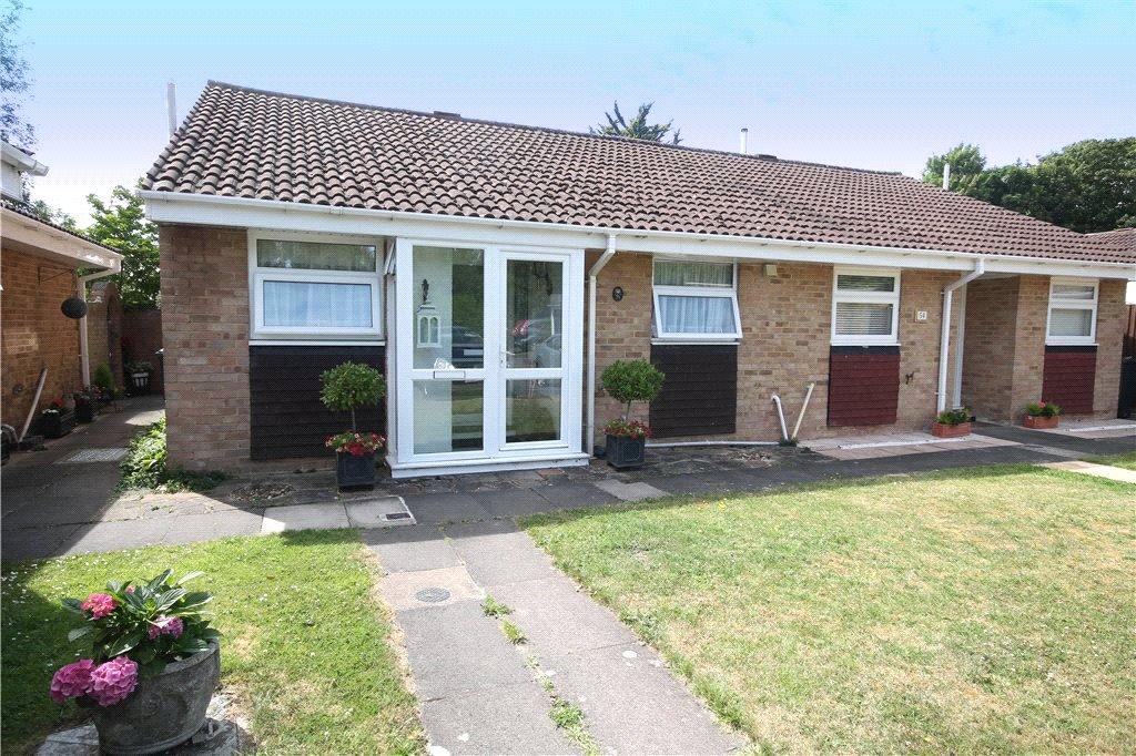 Royal Drive, Surrey KT18 2 bed bungalow for sale - £475,000
