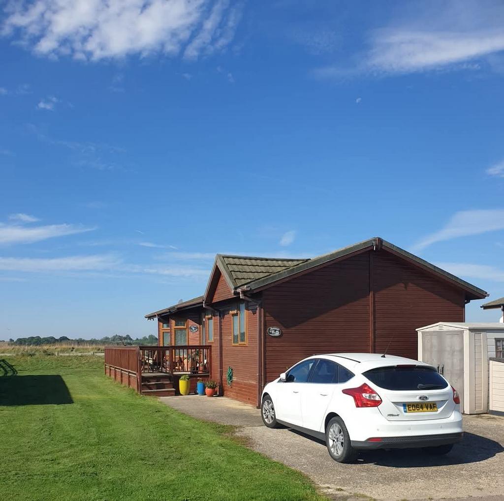 Flag Hill, Great Bentley, Colchester... 2 bed static caravan - £89,500