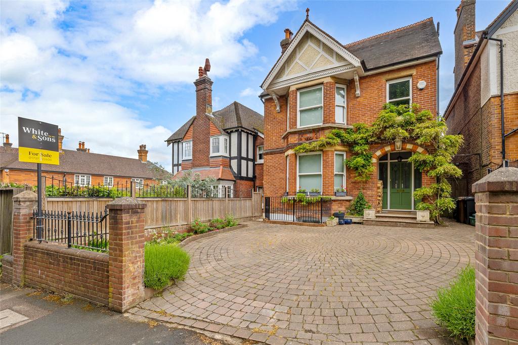Reigate Road, Reigate, Surrey, RH2 5 bed detached house for sale - £ ...