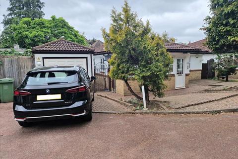 3 Bed Houses For Sale Around Se6 2 Wd | OnTheMarket